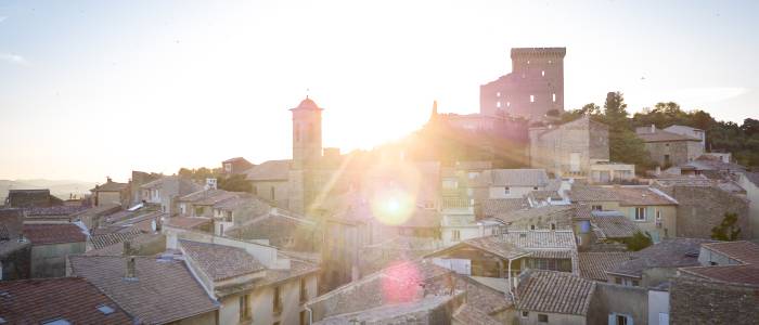 The Popes' Castle - Châteauneuf-du-Pape - Cultural heritage - Provenceguide